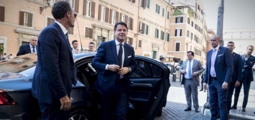 Le auto blu sono aumentate con il M5s, come dice Renzi? Presto per ...